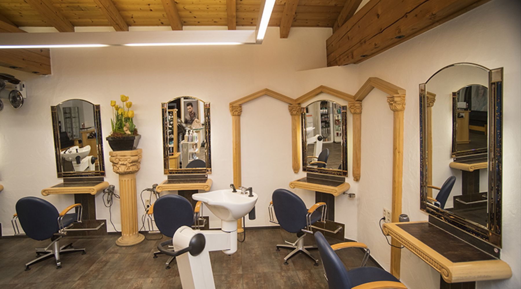 Belgin Coiffeurs - Friseur, Kosmetik, Fußpflege